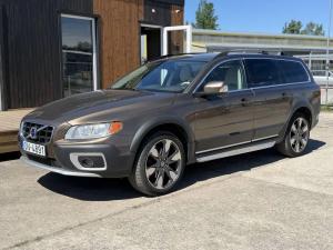 Volvo XC70 2012 in Riga, with an engine capacity of 2.40 L and mileage of 351 thousand km for 9950 €, photo 12 on AUTOMOTO.COM.LV