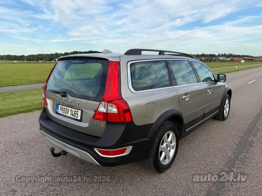 Volvo XC70 2012 Tallina, ar dzinēja tilpumu 2.00 L un nobraukumu 319 tūkst. km par 9690 €, foto 5 vietnē AUTOMOTO.COM.LV