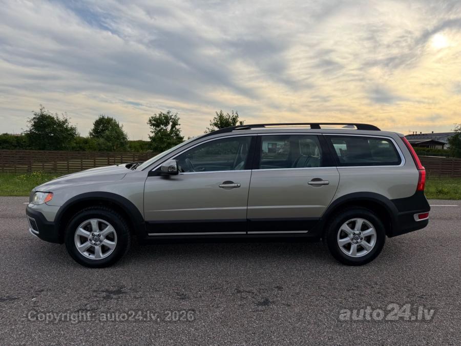 Volvo XC70 2012 Tallina, ar dzinēja tilpumu 2.00 L un nobraukumu 319 tūkst. km par 9690 €, foto 13 vietnē AUTOMOTO.COM.LV