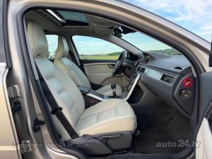 Volvo XC70 2012 Tallina, ar dzinēja tilpumu 2.00 L un nobraukumu 319 tūkst. km par 9690 €, foto 14 vietnē AUTOMOTO.COM.LV
