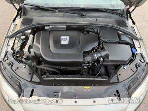 Volvo XC70 2012 Tallina, ar dzinēja tilpumu 2.00 L un nobraukumu 319 tūkst. km par 9690 €, foto 25 vietnē AUTOMOTO.COM.LV