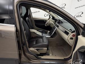 Volvo XC70 2012 in Vilnius, with an engine capacity of 2.40 L and mileage of 307 thousand km for 7900 €, photo 5 on AUTOMOTO.COM.LV