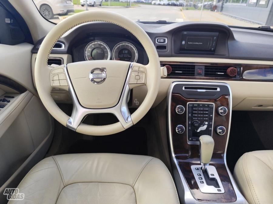 Volvo XC70 2012 in Siauliai, with an engine capacity of 3.20 L and mileage of 170 thousand km for 6200 €, photo 11 on AUTOMOTO.COM.LV