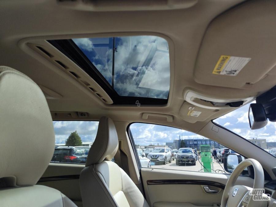 Volvo XC70 2012 in Siauliai, with an engine capacity of 3.20 L and mileage of 170 thousand km for 6200 €, photo 19 on AUTOMOTO.COM.LV