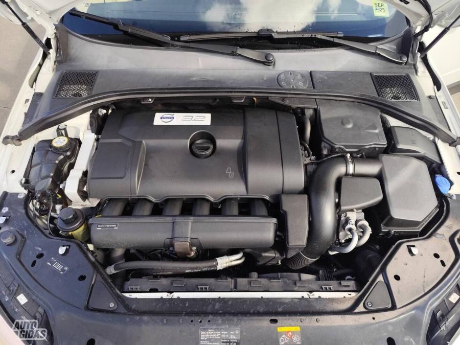 Volvo XC70 2012 in Siauliai, with an engine capacity of 3.20 L and mileage of 170 thousand km for 6200 €, photo 25 on AUTOMOTO.COM.LV