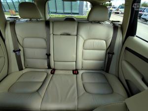 Volvo XC70 2012 in Siauliai, with an engine capacity of 3.20 L and mileage of 170 thousand km for 6200 €, photo 26 on AUTOMOTO.COM.LV
