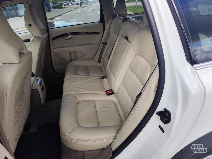 Volvo XC70 2012 in Siauliai, with an engine capacity of 3.20 L and mileage of 170 thousand km for 6200 €, photo 27 on AUTOMOTO.COM.LV