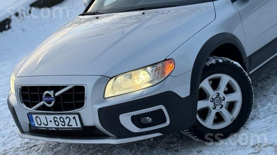 Volvo XC70 2013 Jūrmala, ar dzinēja tilpumu 2.00 L un nobraukumu 0 tūkst. km par 8950 €, foto 3 vietnē AUTOMOTO.COM.LV