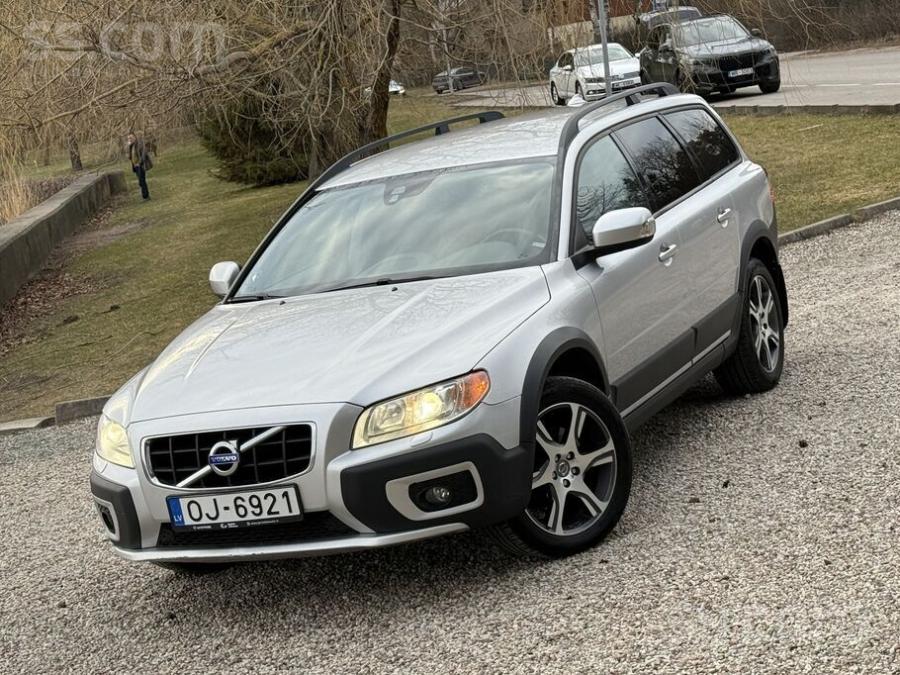 Volvo XC70 2013 Jūrmala, ar dzinēja tilpumu 2.00 L un nobraukumu 0 tūkst. km par 7250 €, foto 1 vietnē AUTOMOTO.COM.LV