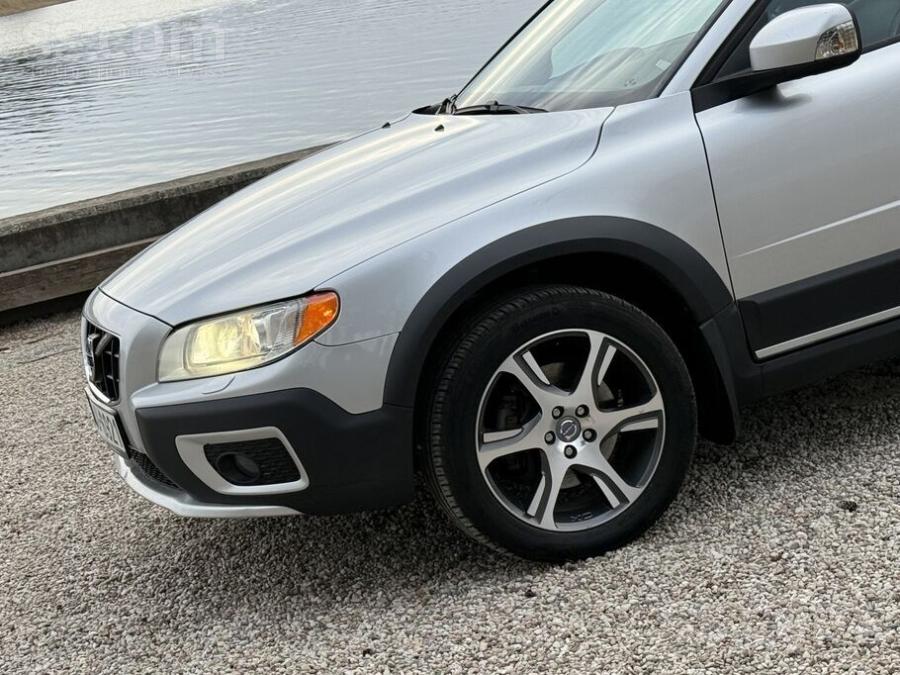Volvo XC70 2013 Jūrmala, ar dzinēja tilpumu 2.00 L un nobraukumu 0 tūkst. km par 7250 €, foto 10 vietnē AUTOMOTO.COM.LV