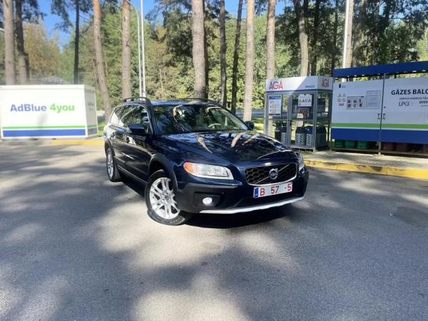 Volvo XC70 2013 in Riga, with an engine capacity of 2.40 L and mileage of 186 thousand km for 3500 €, photo 2 on AUTOMOTO.COM.LV