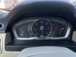 Volvo XC70 2013 in Riga, with an engine capacity of 2.40 L and mileage of 186 thousand km for 3500 €, photo 17 on AUTOMOTO.COM.LV