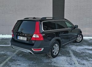 Volvo XC70 2013 in Riga, with an engine capacity of 2.40 L and mileage of 185 thousand km for 12990 €, photo 8 on AUTOMOTO.COM.LV