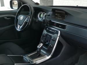 Volvo XC70 2013 in Riga, with an engine capacity of 2.40 L and mileage of 185 thousand km for 12990 €, photo 17 on AUTOMOTO.COM.LV