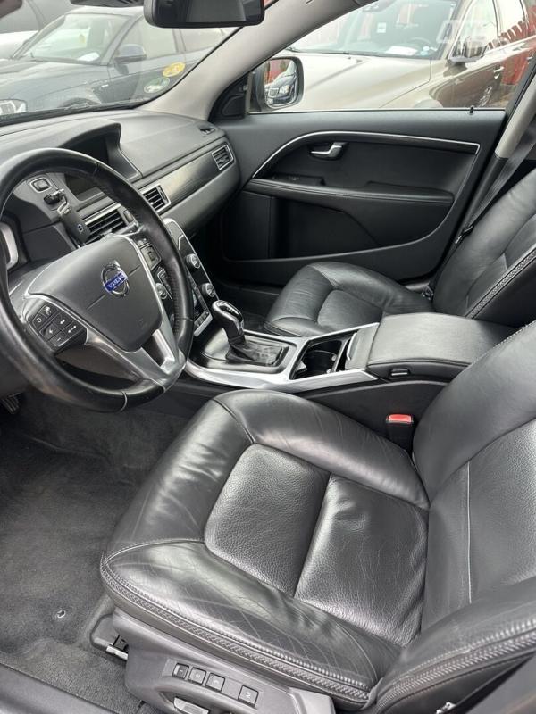 Volvo XC70 2013 Pabradė, ar dzinēja tilpumu 2.00 L un nobraukumu 257 tūkst. km par 10600 €, foto 10 vietnē AUTOMOTO.COM.LV