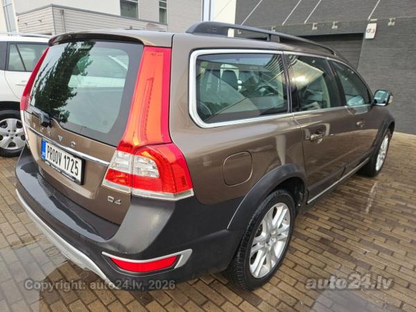 Volvo XC70 2014 in Tartu, with an engine capacity of 2.00 L and mileage of 273 thousand km for 11790 €, photo 4 on AUTOMOTO.COM.LV
