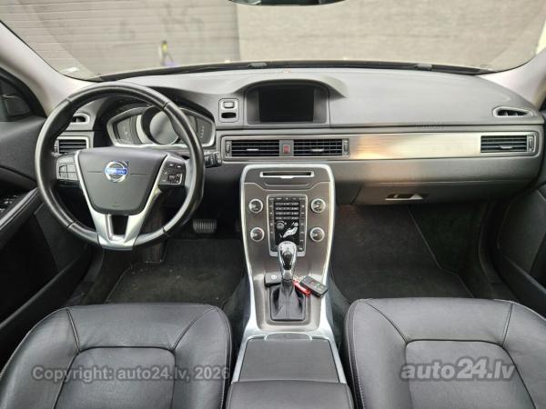 Volvo XC70 2014 in Tartu, with an engine capacity of 2.00 L and mileage of 273 thousand km for 11790 €, photo 7 on AUTOMOTO.COM.LV