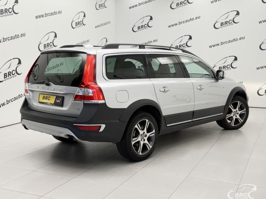 Volvo XC70 2014 in Vilnius, with an engine capacity of 2.95 L and mileage of 263 thousand km for 10900 €, photo 3 on AUTOMOTO.COM.LV