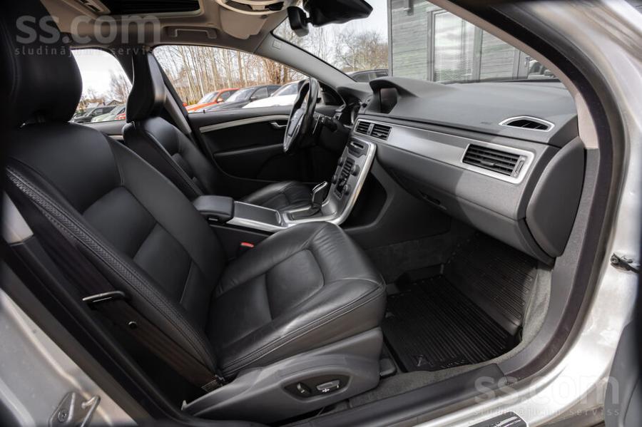 Volvo XC70 2014 Jelgava, ar dzinēja tilpumu 2.40 L un nobraukumu 297 tūkst. km par 12400 €, foto 24 vietnē AUTOMOTO.COM.LV