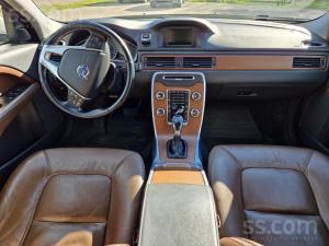 Volvo XC70 2014 in Riga, with an engine capacity of 2.40 L and mileage of 0 thousand km for 5900 €, photo 10 on AUTOMOTO.COM.LV
