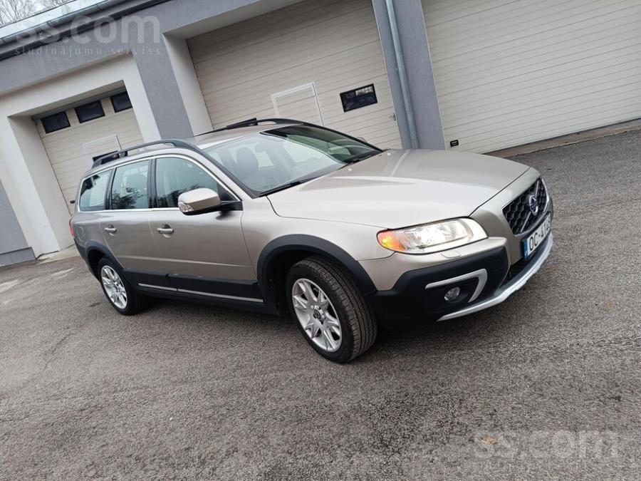 Volvo XC70 2014 in Riga, with an engine capacity of 2.00 L and mileage of 192 thousand km for 8150 €, photo 1 on AUTOMOTO.COM.LV