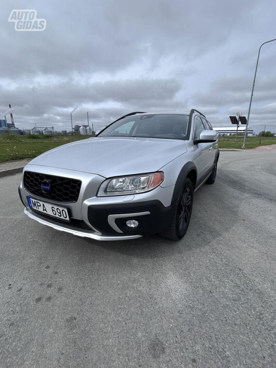 Volvo XC70 2014 in Klaipeda, with an engine capacity of 2.40 L and mileage of 308 thousand km for 9300 €, photo 4 on AUTOMOTO.COM.LV