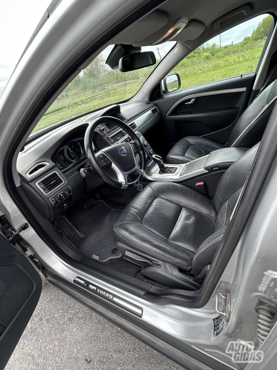 Volvo XC70 2014 in Klaipeda, with an engine capacity of 2.40 L and mileage of 308 thousand km for 9300 €, photo 9 on AUTOMOTO.COM.LV