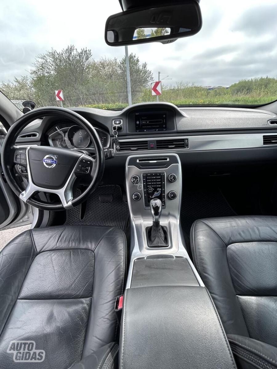 Volvo XC70 2014 in Klaipeda, with an engine capacity of 2.40 L and mileage of 308 thousand km for 9300 €, photo 10 on AUTOMOTO.COM.LV