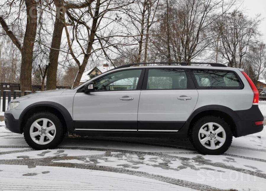 Volvo XC70 2015 Rīga, ar dzinēja tilpumu 2.00 L un nobraukumu 293 tūkst. km par 6700 €, foto 3 vietnē AUTOMOTO.COM.LV
