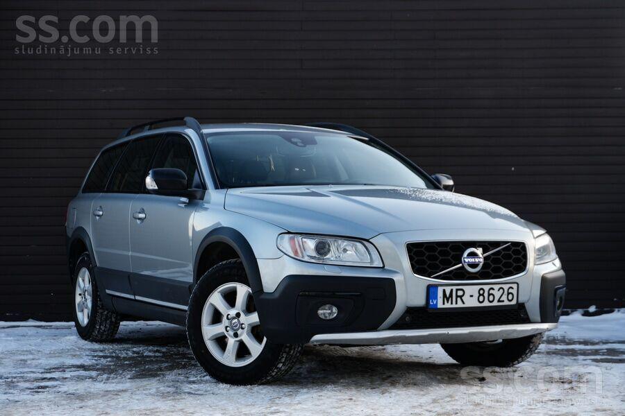 Volvo XC70 2015 in Riga, with an engine capacity of 2.00 L and mileage of 290 thousand km for 9390 €, photo 2 on AUTOMOTO.COM.LV
