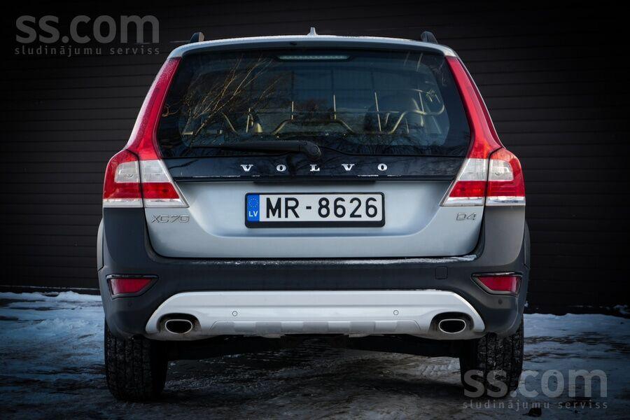 Volvo XC70 2015 in Riga, with an engine capacity of 2.00 L and mileage of 290 thousand km for 9390 €, photo 6 on AUTOMOTO.COM.LV