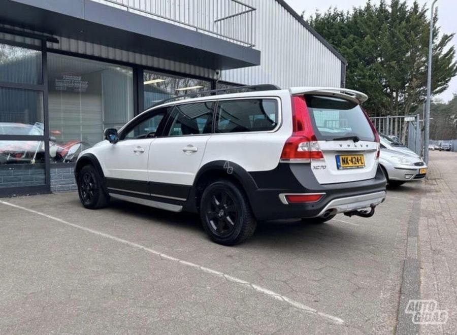 Volvo XC70 2015 Kauņa, ar dzinēja tilpumu 2.00 L un nobraukumu 308 tūkst. km par 10900 €, foto 5 vietnē AUTOMOTO.COM.LV