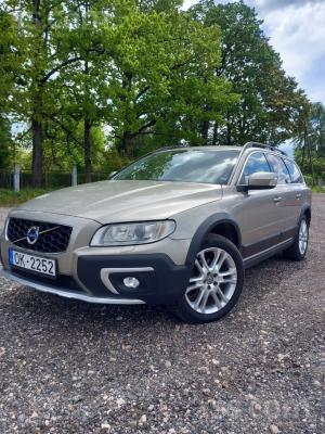Volvo XC70 2015 Cēsis, ar dzinēja tilpumu 2.40 L un nobraukumu 262 tūkst. km par 12490 €, foto  vietnē AUTOMOTO.COM.LV