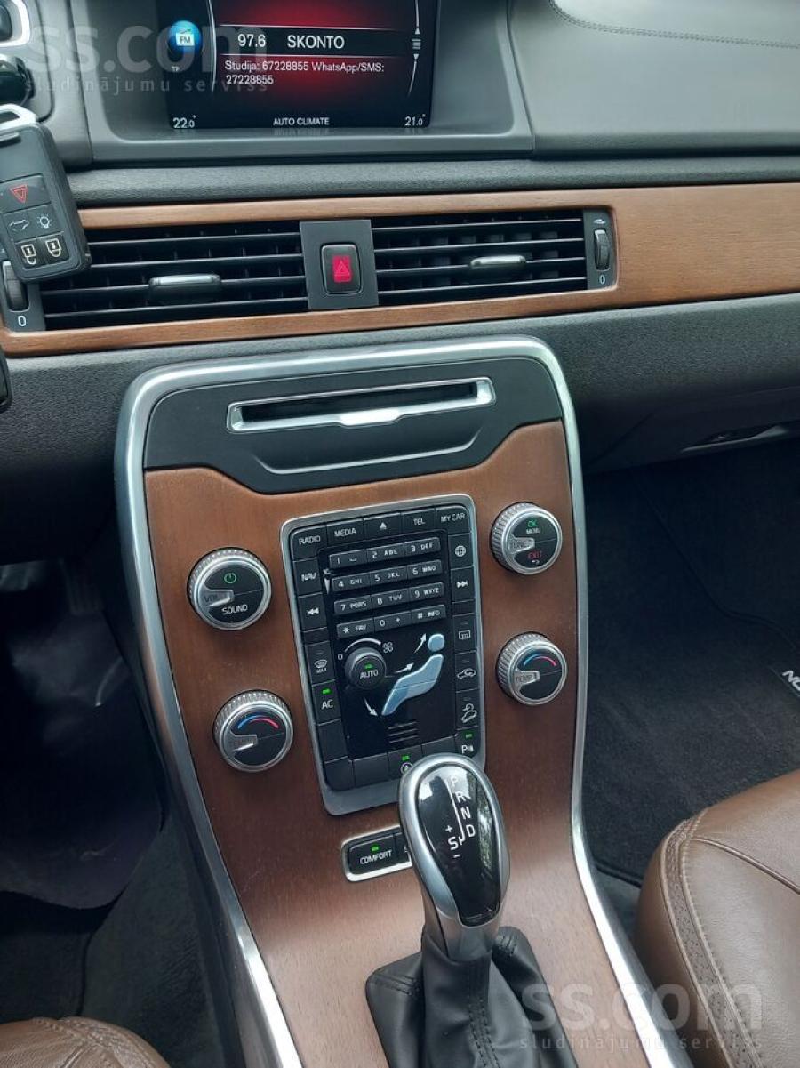 Volvo XC70 2015 Cēsis, ar dzinēja tilpumu 2.40 L un nobraukumu 262 tūkst. km par 12490 €, foto 4 vietnē AUTOMOTO.COM.LV