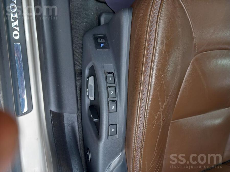Volvo XC70 2015 Cēsis, ar dzinēja tilpumu 2.40 L un nobraukumu 262 tūkst. km par 12490 €, foto 5 vietnē AUTOMOTO.COM.LV