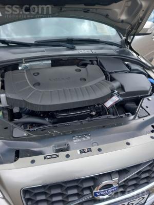 Volvo XC70 2015 Cēsis, ar dzinēja tilpumu 2.40 L un nobraukumu 262 tūkst. km par 12490 €, foto 6 vietnē AUTOMOTO.COM.LV