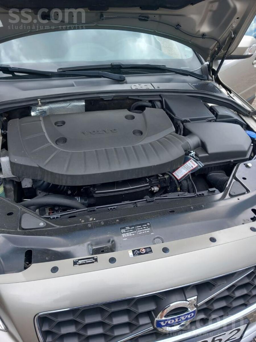 Volvo XC70 2015 Cēsis, ar dzinēja tilpumu 2.40 L un nobraukumu 262 tūkst. km par 12490 €, foto 6 vietnē AUTOMOTO.COM.LV