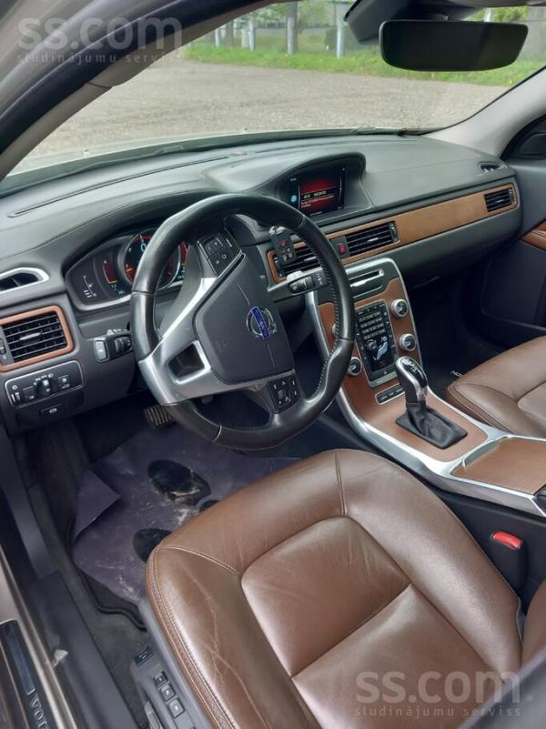 Volvo XC70 2015 Cēsis, ar dzinēja tilpumu 2.40 L un nobraukumu 262 tūkst. km par 12490 €, foto 6 vietnē AUTOMOTO.COM.LV