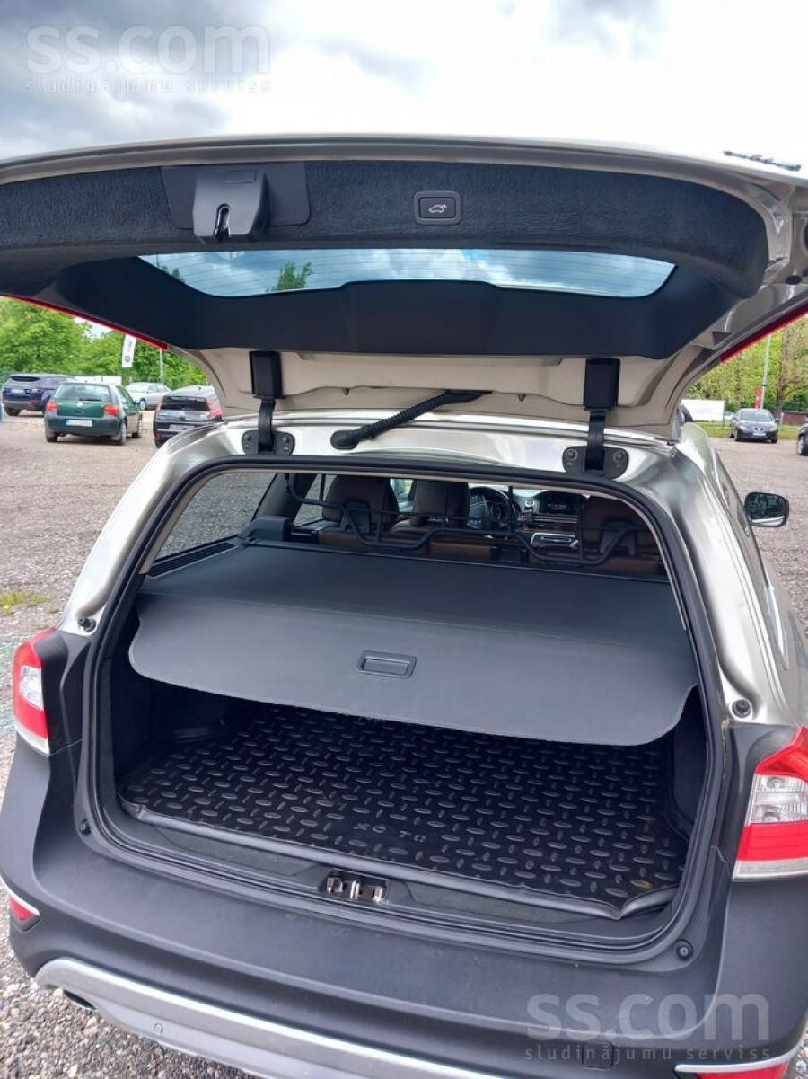 Volvo XC70 2015 Cēsis, ar dzinēja tilpumu 2.40 L un nobraukumu 262 tūkst. km par 12490 €, foto 9 vietnē AUTOMOTO.COM.LV