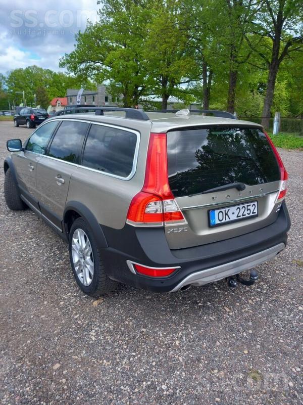 Volvo XC70 2015 Cēsis, ar dzinēja tilpumu 2.40 L un nobraukumu 262 tūkst. km par 12490 €, foto 9 vietnē AUTOMOTO.COM.LV