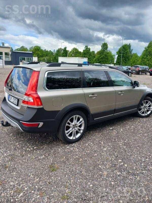 Volvo XC70 2015 Cēsis, ar dzinēja tilpumu 2.40 L un nobraukumu 262 tūkst. km par 12490 €, foto 10 vietnē AUTOMOTO.COM.LV