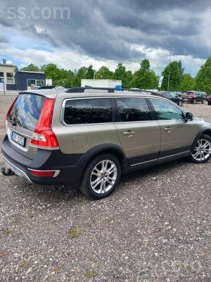Volvo XC70 2015 Cēsis, ar dzinēja tilpumu 2.40 L un nobraukumu 262 tūkst. km par 12490 €, foto 11 vietnē AUTOMOTO.COM.LV