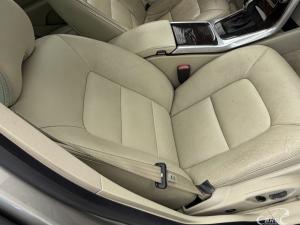 Volvo XC70 2015 in Vilnius, with an engine capacity of 2.95 L and mileage of 0 thousand km for 12700 €, photo 6 on AUTOMOTO.COM.LV