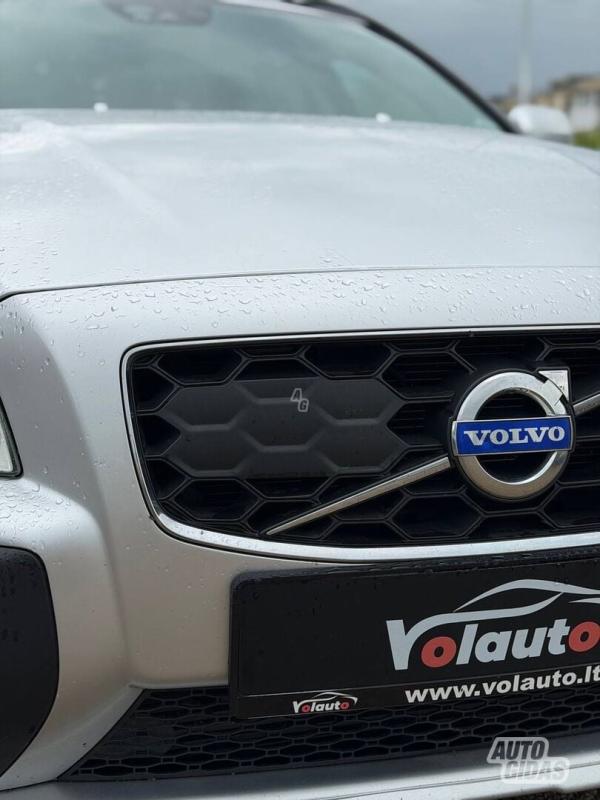 Volvo XC70 2015 in Pabrade, with an engine capacity of 2.40 L and mileage of 293 thousand km for 13500 €, photo 5 on AUTOMOTO.COM.LV