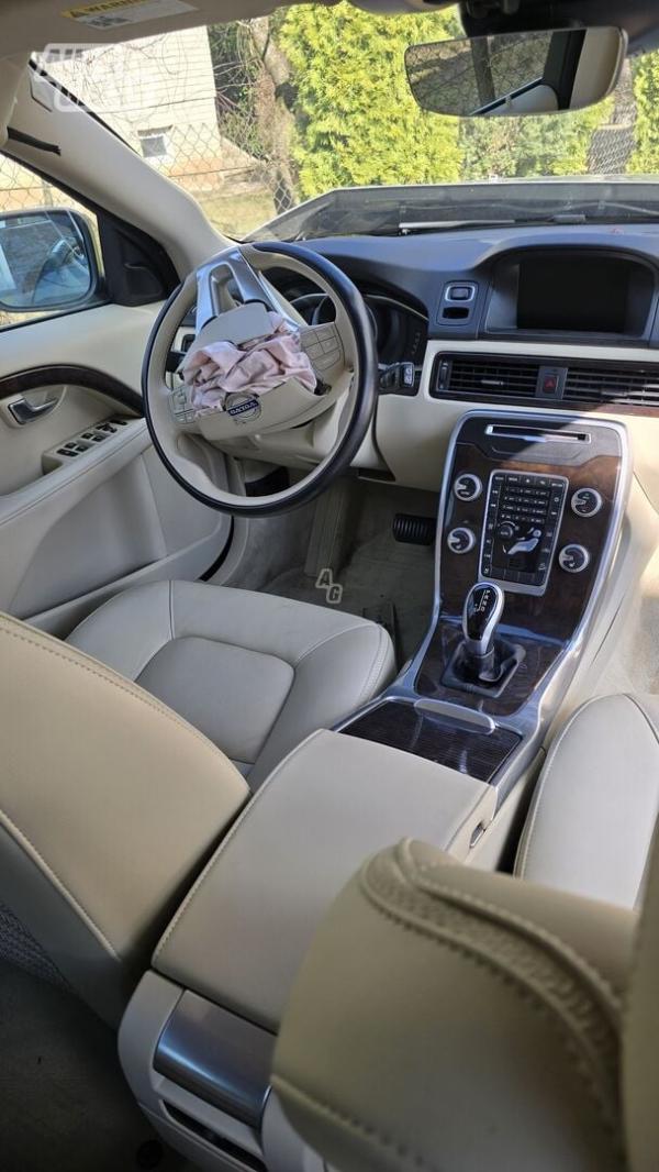 Volvo XC70 2016 Kauņa, ar dzinēja tilpumu 2.50 L un nobraukumu 58 tūkst. km par 4400 €, foto 4 vietnē AUTOMOTO.COM.LV