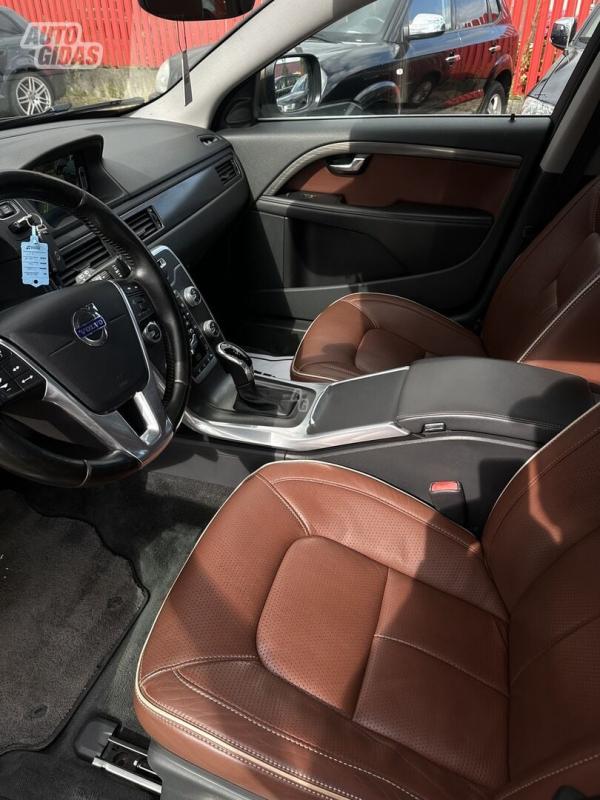 Volvo XC70 2016 in Pabrade, with an engine capacity of 2.40 L and mileage of 289 thousand km for 14500 €, photo 9 on AUTOMOTO.COM.LV