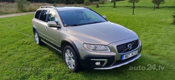 Volvo XC70 2016 Otepē, ar dzinēja tilpumu 2.40 L un nobraukumu 283 tūkst. km par 12500 €, foto 1 vietnē AUTOMOTO.COM.LV