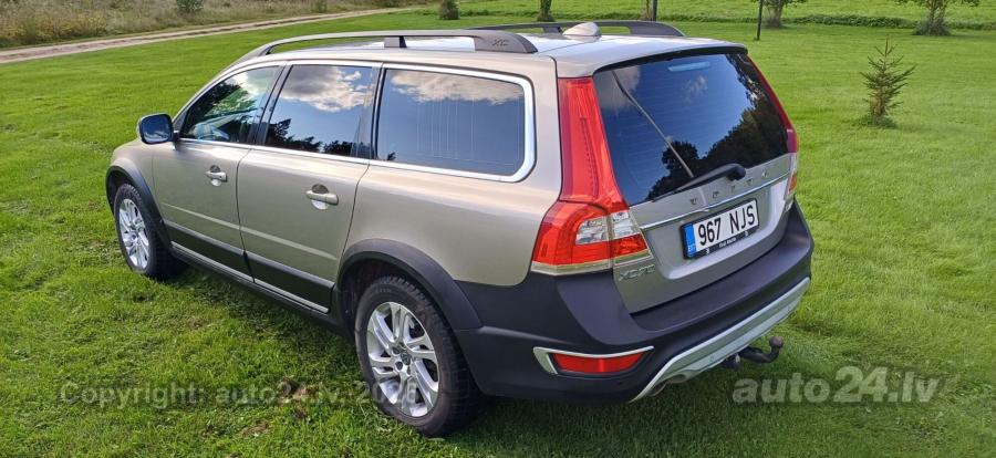 Volvo XC70 2016 Otepē, ar dzinēja tilpumu 2.40 L un nobraukumu 283 tūkst. km par 12500 €, foto 4 vietnē AUTOMOTO.COM.LV