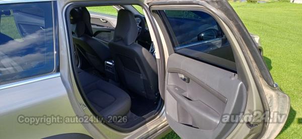 Volvo XC70 2016 Otepē vietnē Volvo XC70 2016 Otepē, ar dzinēja tilpumu 2.40 L un nobraukumu 283 tūkst. km par 12500 €, foto 9 vietnē AUTOMOTO.COM.LV