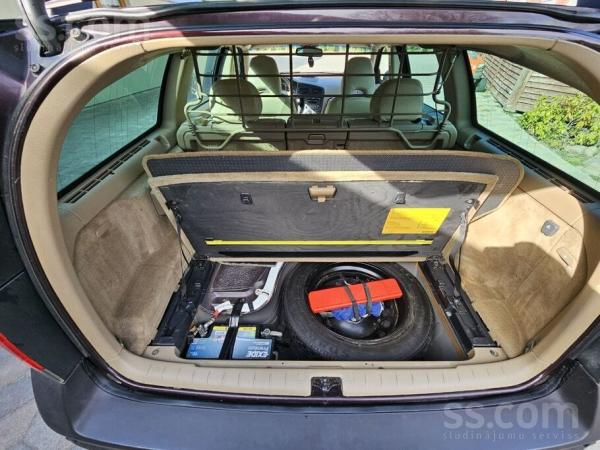 Violets Volvo XC70 2006 Talsi, ar dzinēja tilpumu 2.40 L un nobraukumu 345 tūkst. km par 4599 €, foto 9 vietnē AUTOMOTO.COM.LV